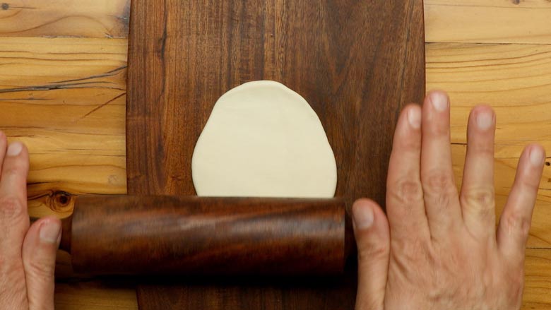 Karanji Recipe: How to make Marathi karanji or Maharastrian gujiya ...