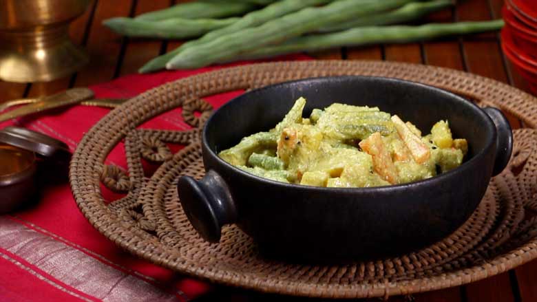 Mixed Vegetable Curry Recipe - How to Make Kerala Style Avial - Yummefy ...