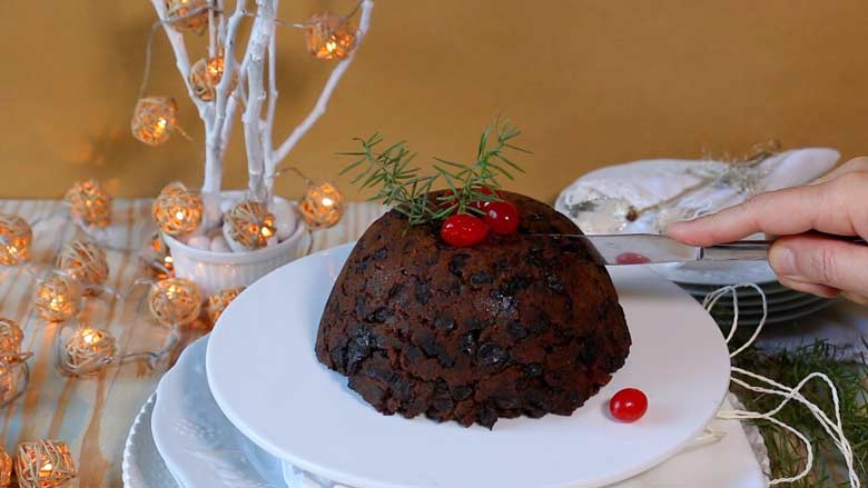 Christmas Pudding Recipe | How to Make a Traditional Christmas Pudding ...