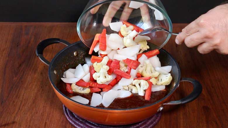Gobi Shalgam Achar Recipe | How To Make Gobi Shalgam Pickle by Yummefy