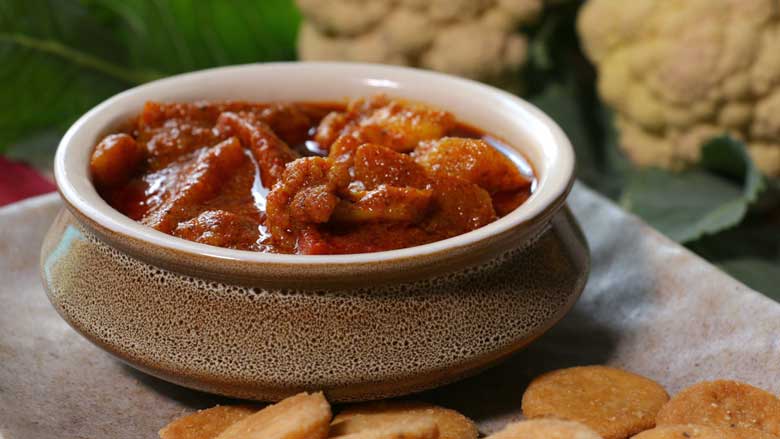 Gobi Shalgam Achar Recipe | How To Make Gobi Shalgam Pickle by Yummefy