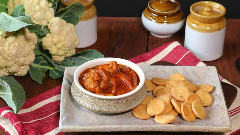 Gobi Shalgam Achar Recipe | How To Make Gobi Shalgam Pickle by Yummefy